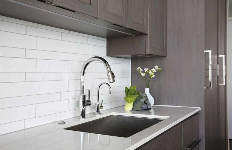 Including Filtered Water Dispensers in Your Kitchen Remodel