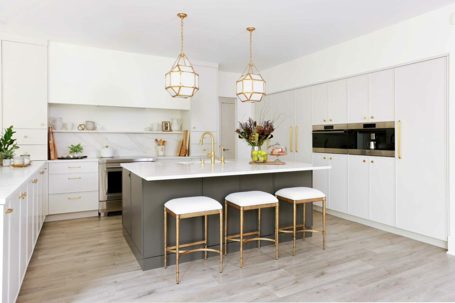 The Timeless Appeal of a White Kitchen